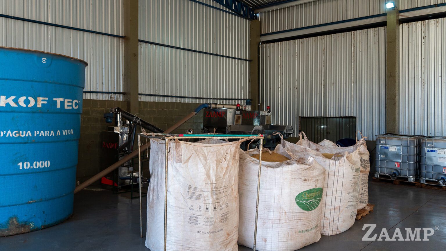 How On-Farm Production of Soybean Meal and Oil Is Revolutionizing ...